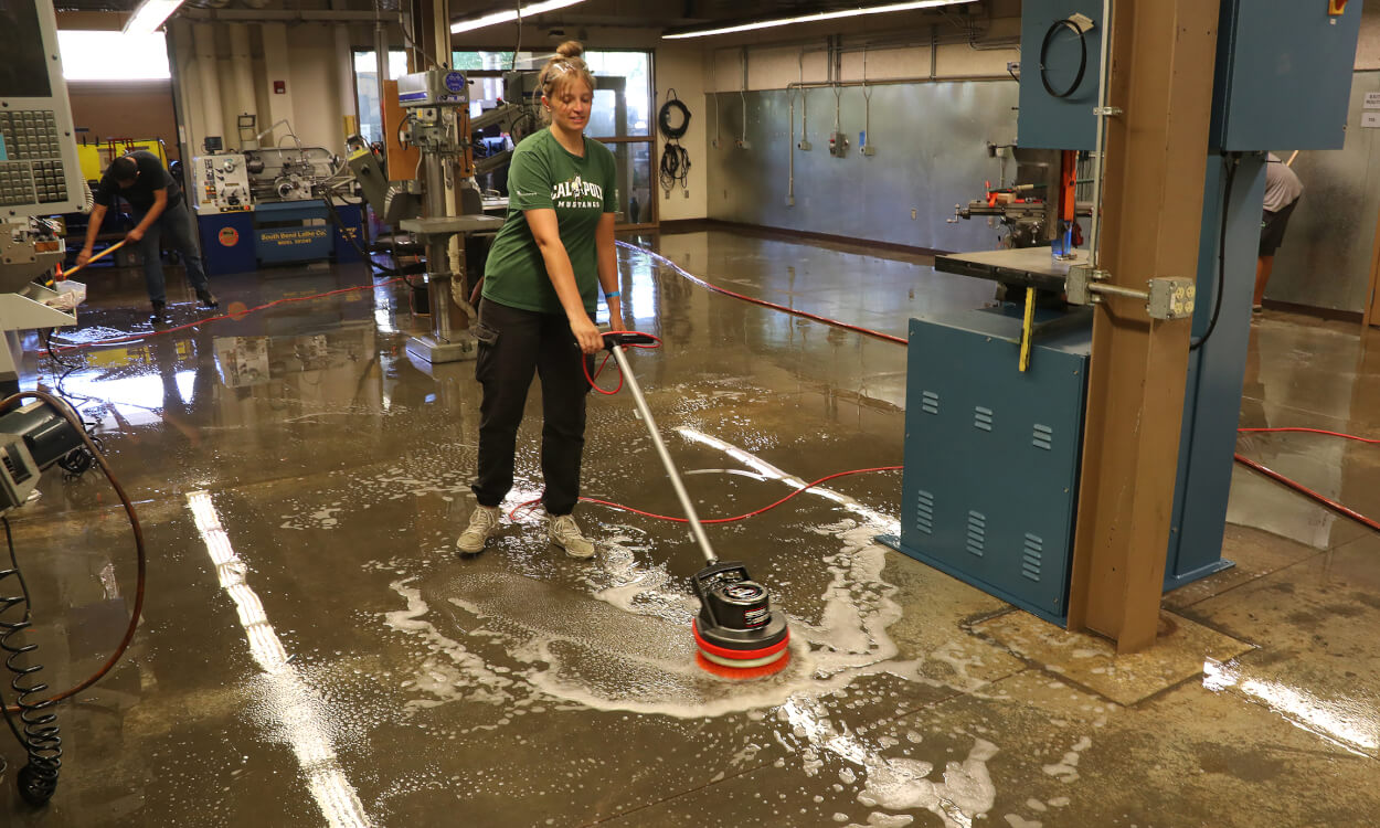 Robotics - Cal Poly College of Engineering